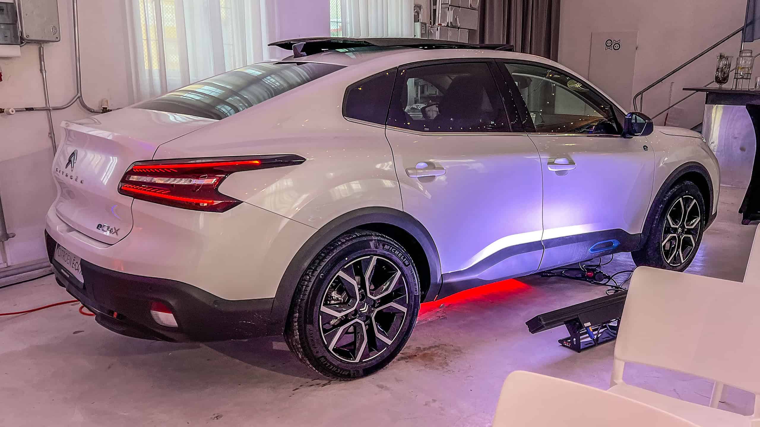 Nowy Citroën C4 X – polska premiera w Warszawie. Komfortowe zawieszenie ...