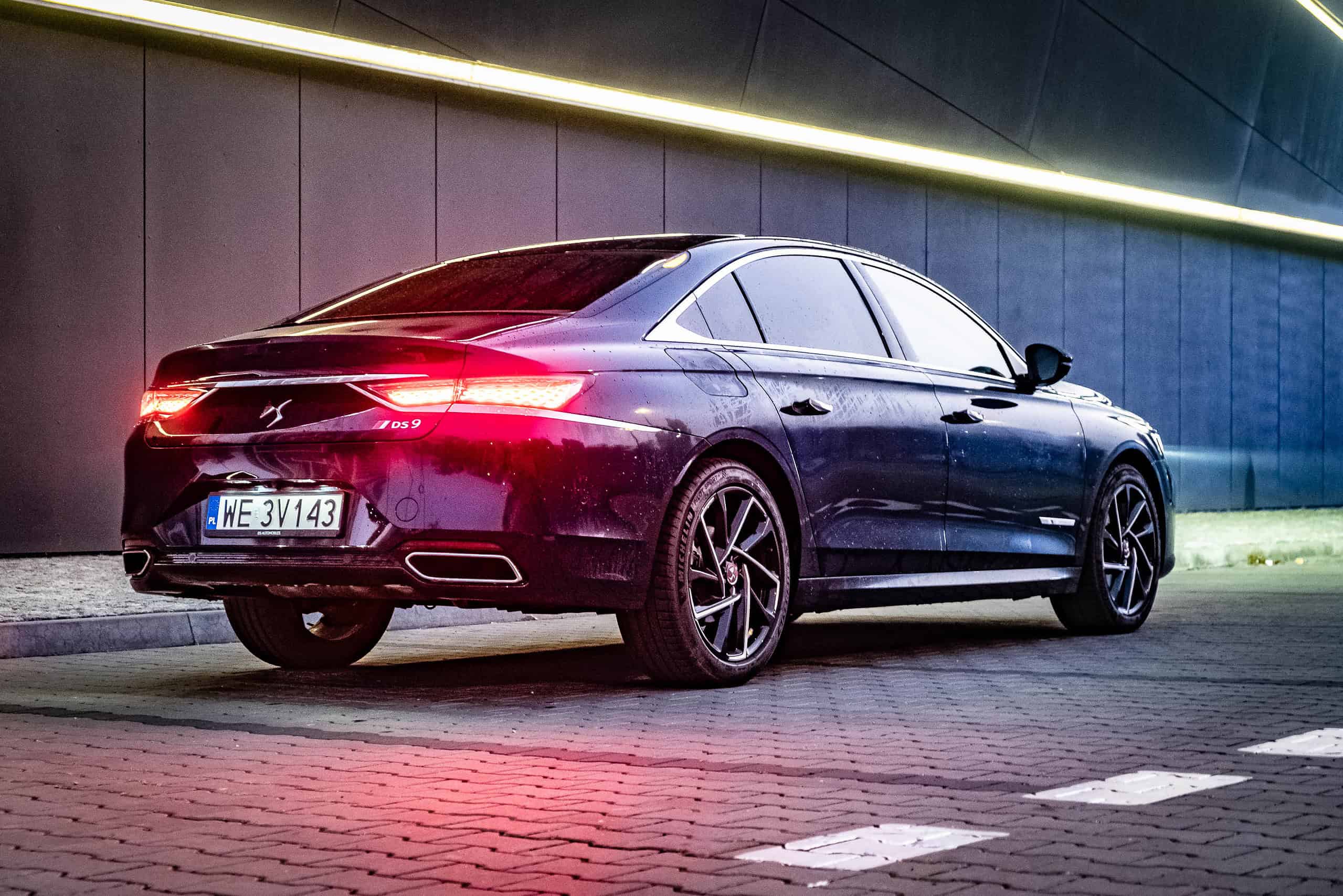 Luksusowy DS9 E-TENSE oczami Brytyjczyków. "Jazda to czysta przyjemność ...