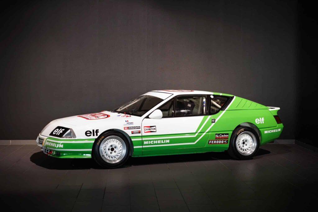 Renault Alpine GTA V6 Turbo na sprzedaż. Cena zaszokuje nawet ...