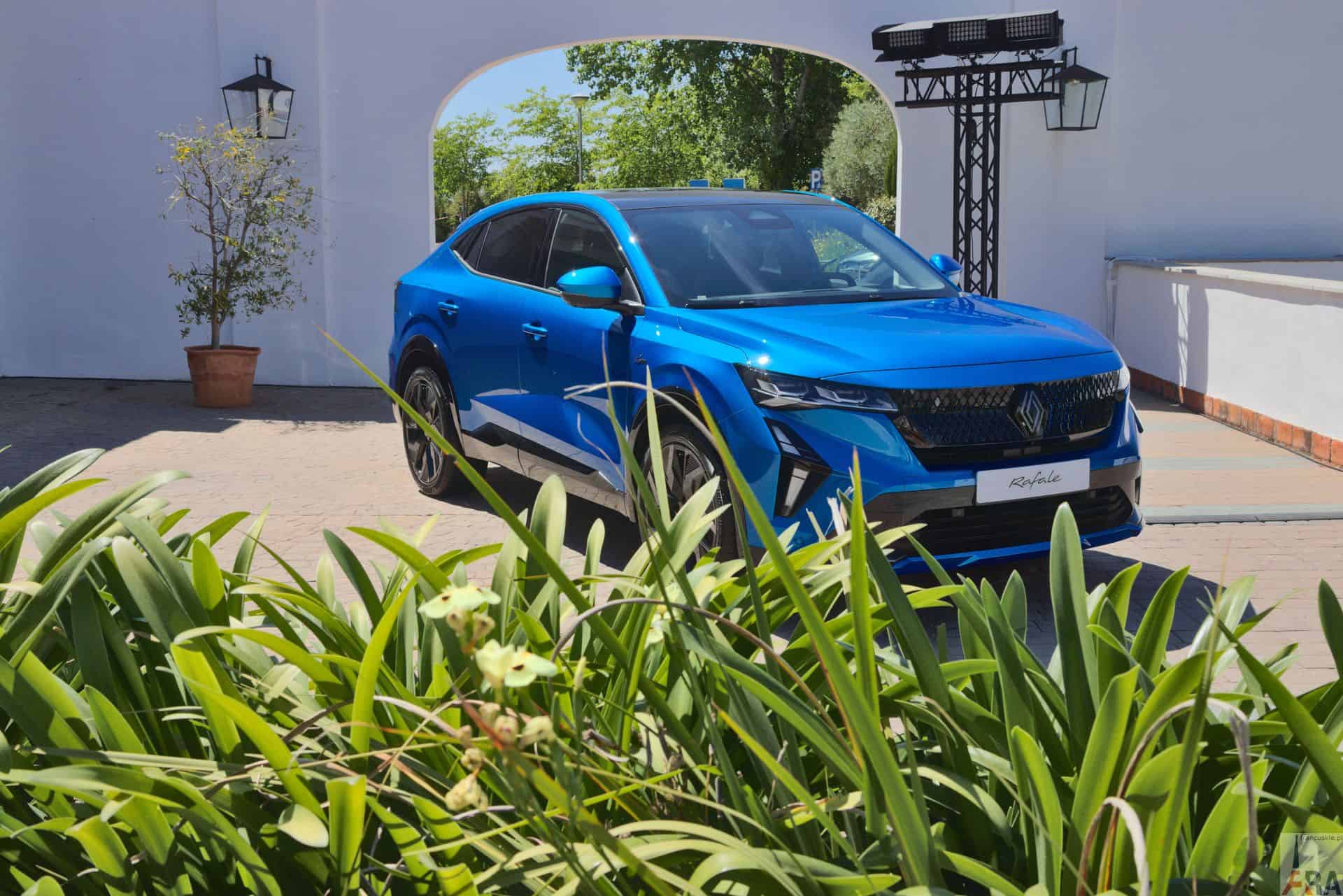 Nowe Renault Rafale 200 KM – pierwsza jazda i test. Jak jeździ SUV ...