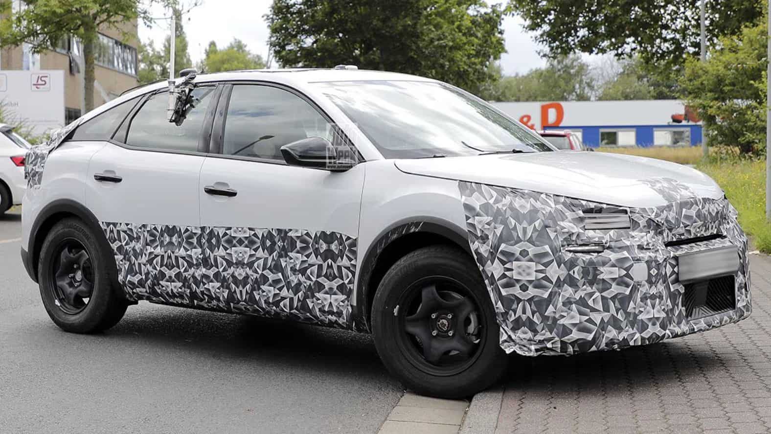 Citroën C4 otrzyma nową twarz. Pierwsze egzemplarze przechodzą testy ...